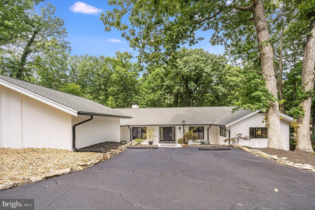 113 Goodloe Dr, Fredericksburg, VA 22401 - See Est. Value, Schools & More