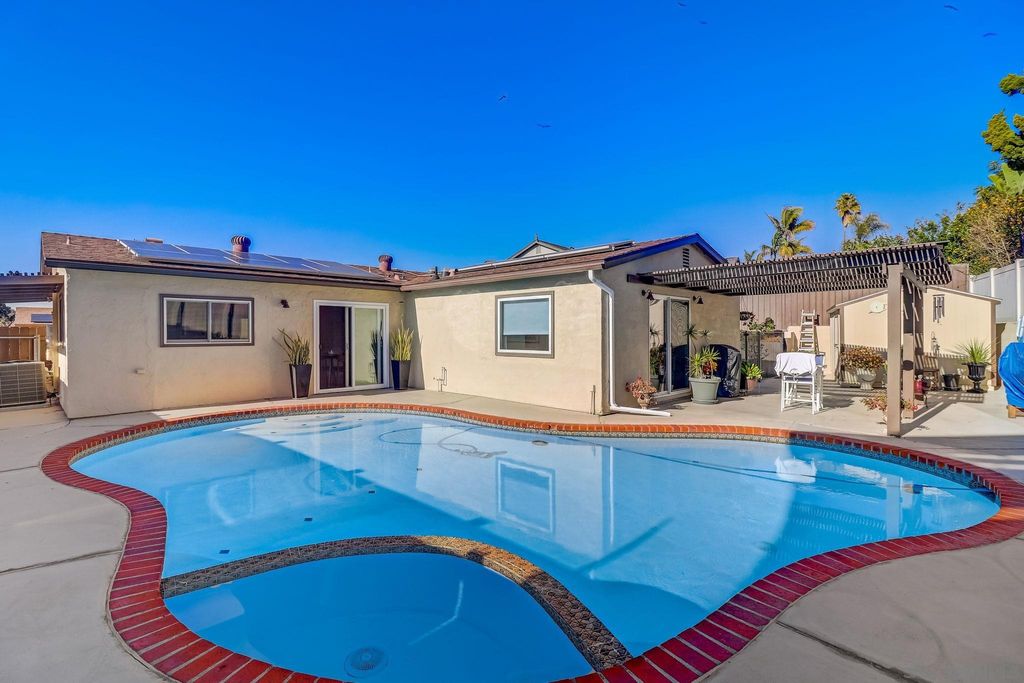 12979 Calle De Las Rosas, San Diego, CA 92129 - See Est. Value, Schools ...