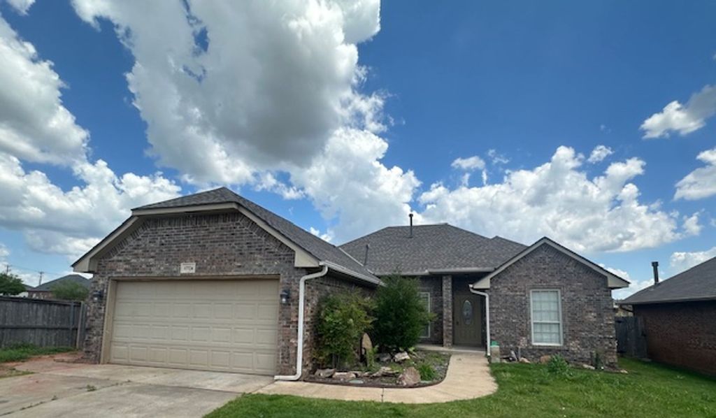 17724 Sky Ct, Edmond, OK 73012 - See Est. Value, Schools & More