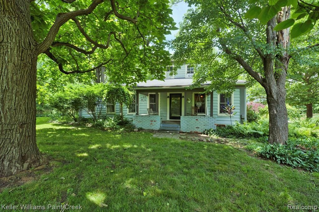 60951 Mount Vernon Rd, Rochester, MI 48306 - See Est. Value, Schools & More