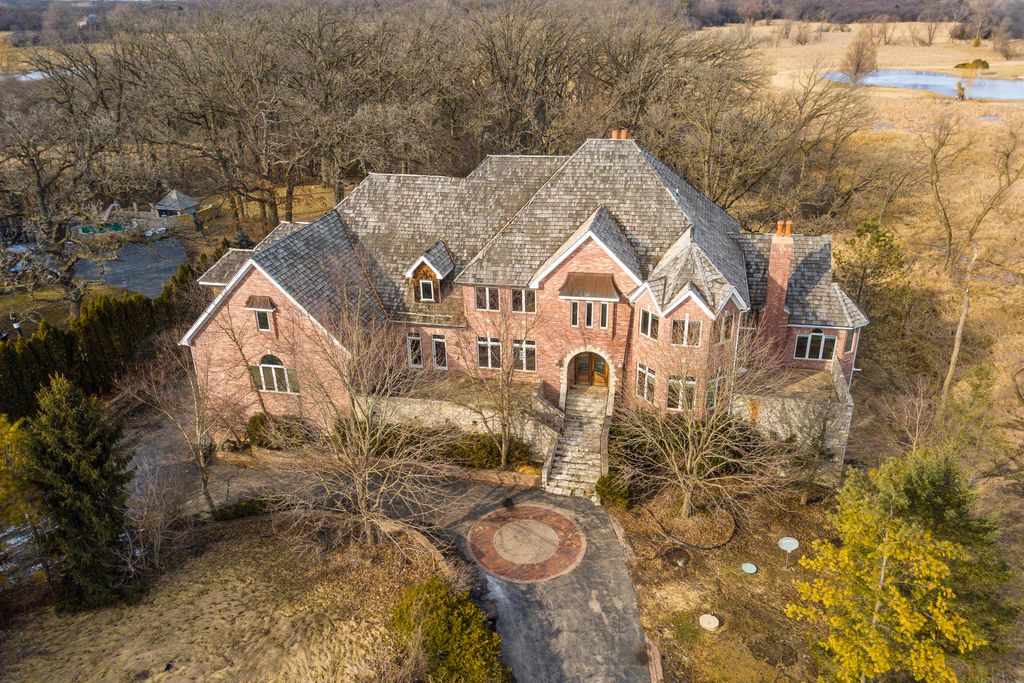 22531 N Trillium Ct, Barrington, IL 60010 - See Est. Value, Schools & More