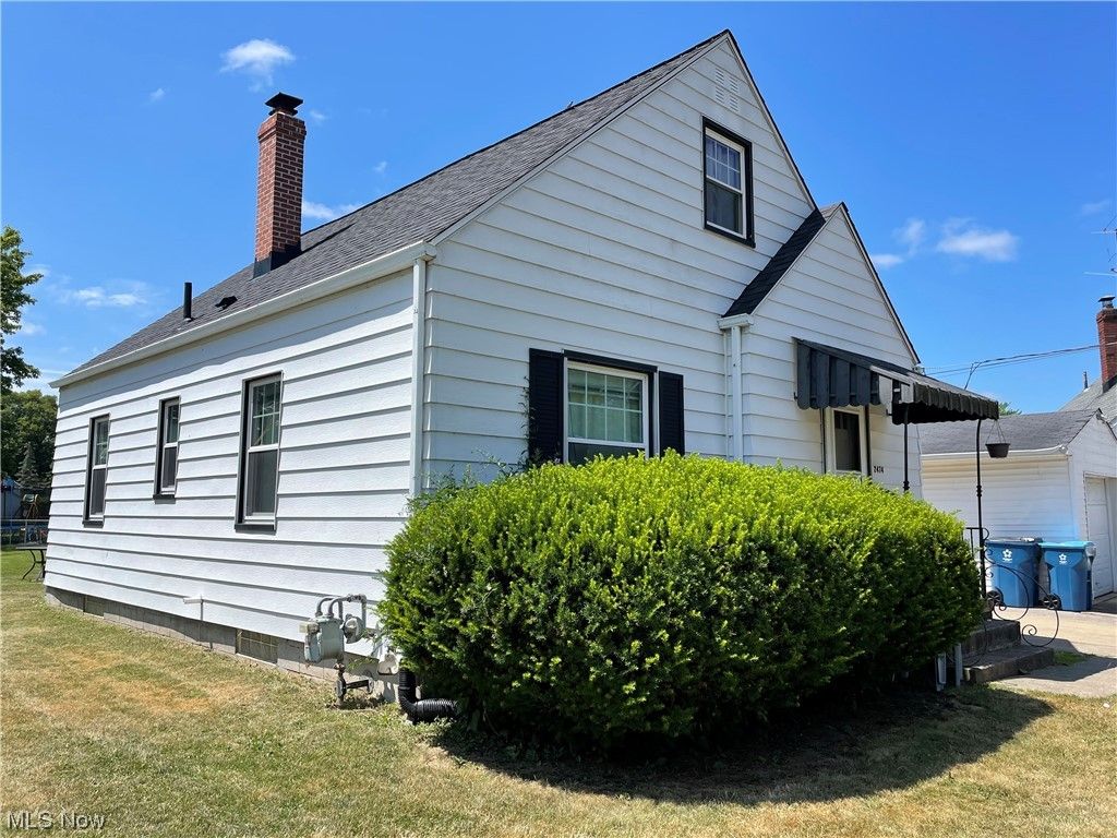2474 E 37th St, Lorain, OH 44055 | MLS# 4469163 | Trulia