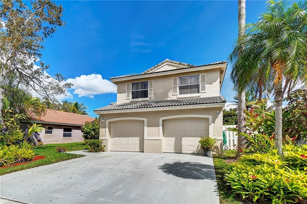 475 NW 165th Ave, Pembroke Pines, FL 33028 - See Est. Value, Schools & More