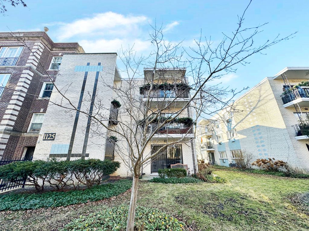 1125 W Lunt Ave #102, Chicago, IL 60626 - See Est. Value, Schools & More