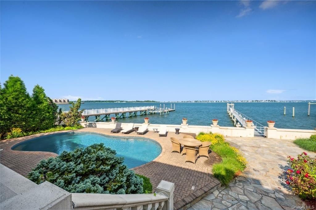 3411 Country Club Road, Bronx, NY 10465 - See Est. Value, Schools & More