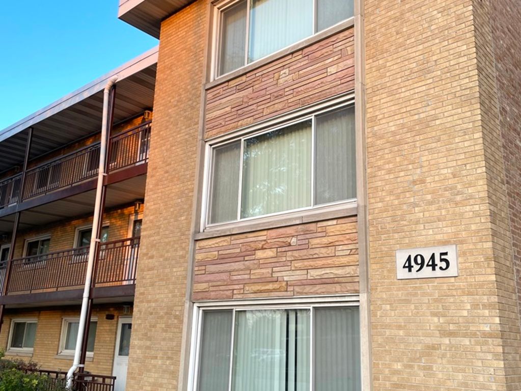4945 N Harlem Ave #2, Chicago, IL 60656 - See Est. Value, Schools & More