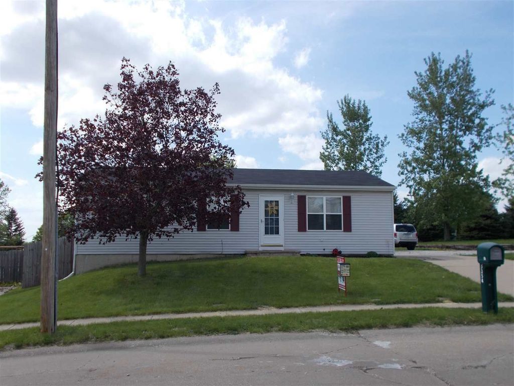 5354 N Linwood Ave, Davenport, IA 52806 - See Est. Value, Schools & More