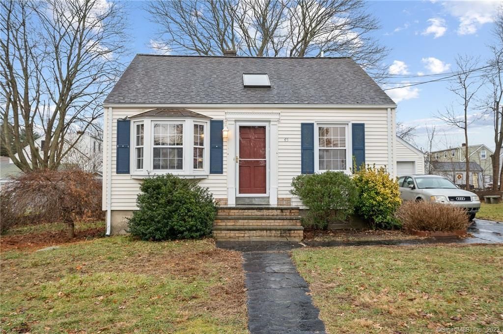 45 Bayview Avenue, Groton, CT 06340 - See Est. Value, Schools & More