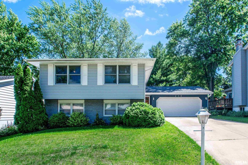 418 W Stonegate Rd, Peoria, IL 61614 - See Est. Value, Schools & More