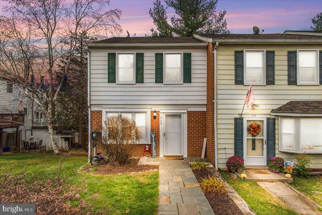 717 Robinwood Dr, Mount Airy, MD 21771 - See Est. Value, Schools & More