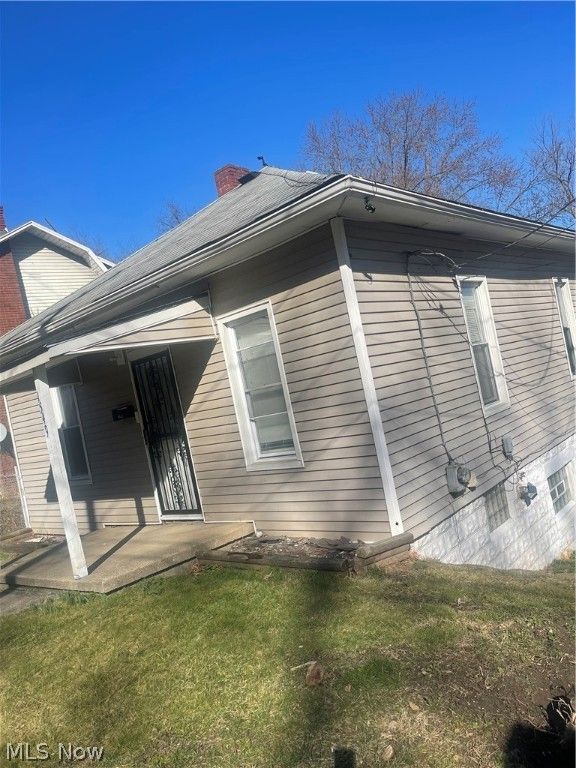 1549 Manchester Rd, Akron, OH 44314 - See Est. Value, Schools & More