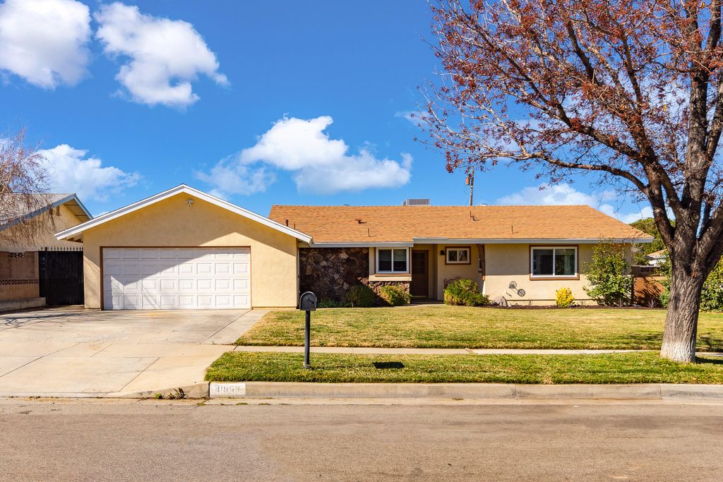 41853 Shain Ln, Lancaster, CA 93536 - See Est. Value, Schools & More