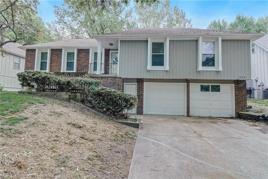 14501 S Village Dr, Olathe, KS 66062 - See Est. Value, Schools & More