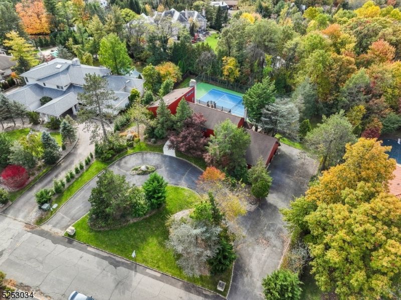 28 Vanderbilt Dr, Livingston, NJ 07039 - See Est. Value, Schools & More