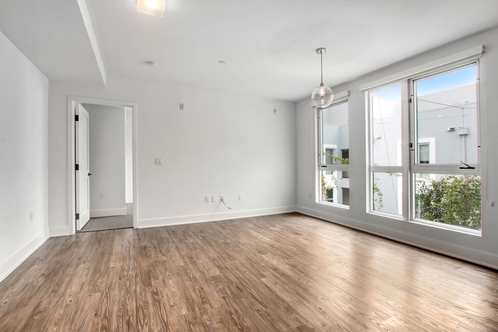 1167 S Barrington Ave #N401, Los Angeles, CA 90049 | Trulia