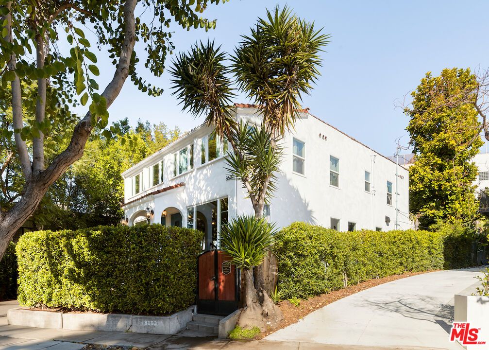 8603 Rugby Dr, West Hollywood, CA 90069 | MLS# 24-359739 | Trulia