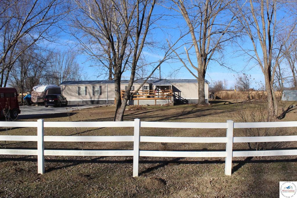 1023 SE 350th County Rd, Clinton, MO 64735 | MLS# 102187 - Trulia | Trulia