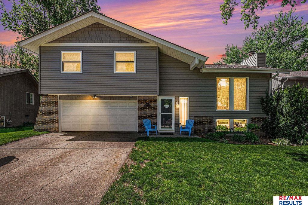 12527 Patrick Cir, Omaha, NE 68164 - See Est. Value, Schools & More