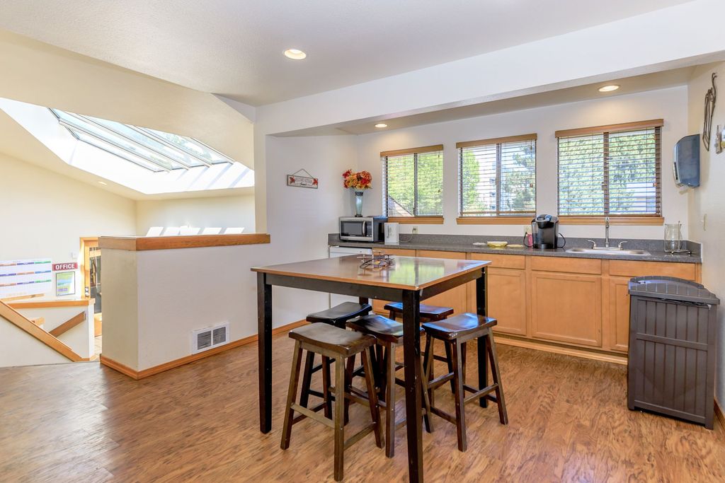 15138 Stone Ln N #B303, Seattle, WA 98133 - See Est. Value, Schools & More