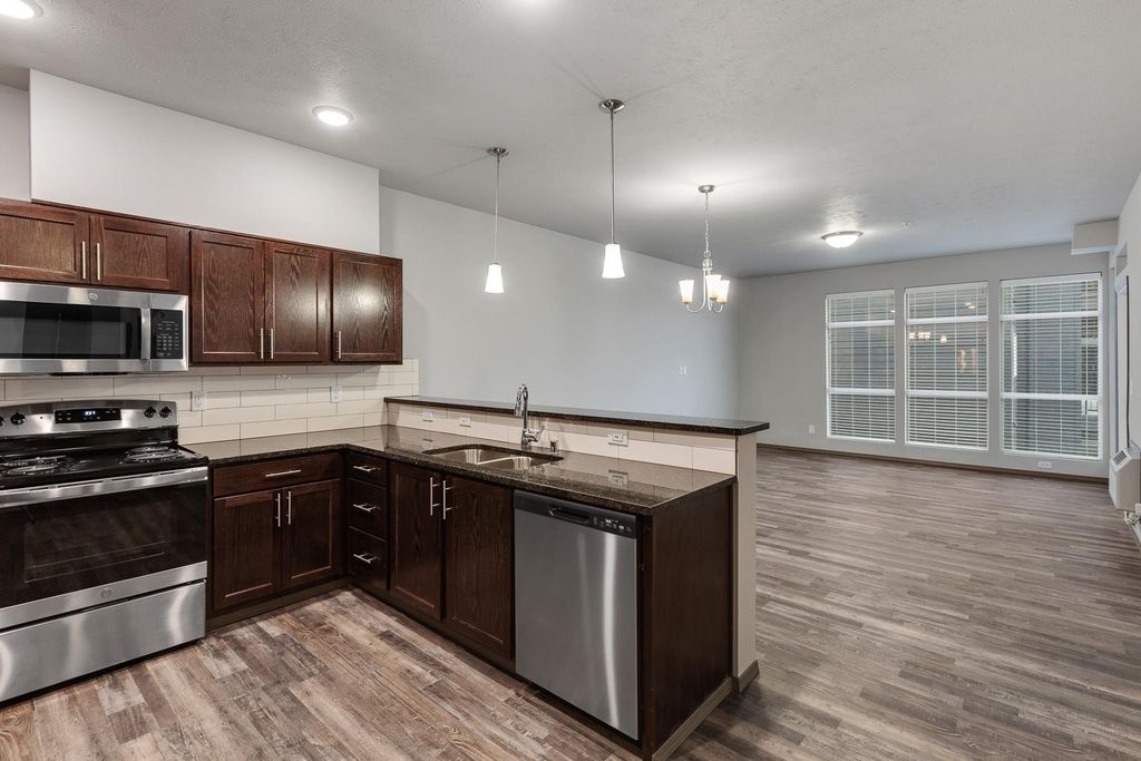 525 N Michigan Rd #B308, Greenacres, WA 99016 | Trulia