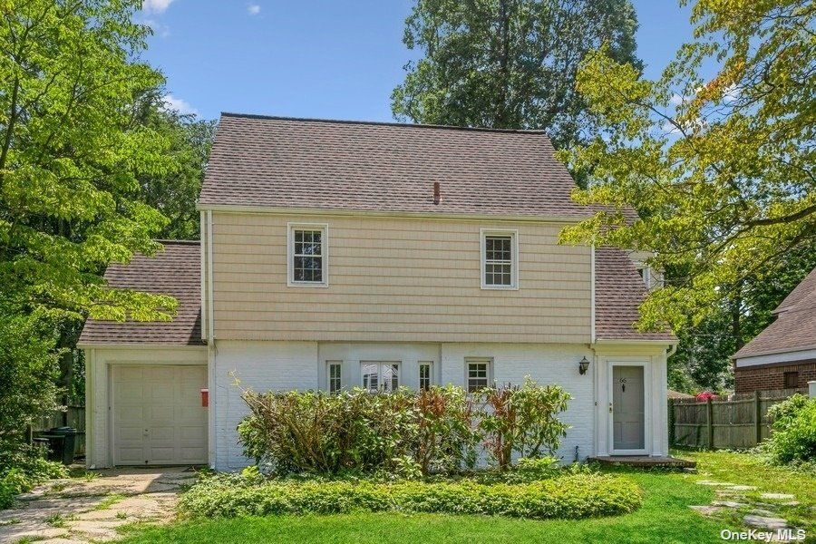 66 Maple Drive, Roosevelt, NY 11575 | Trulia