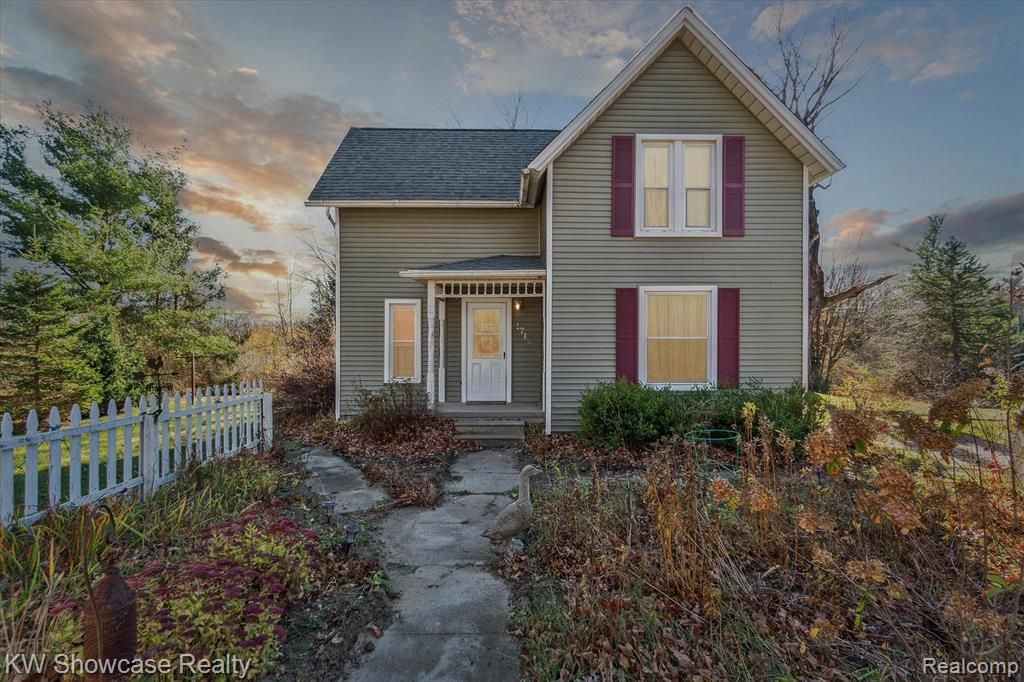 1716 E Wardlow Rd, Highland, MI 48356 - See Est. Value, Schools & More