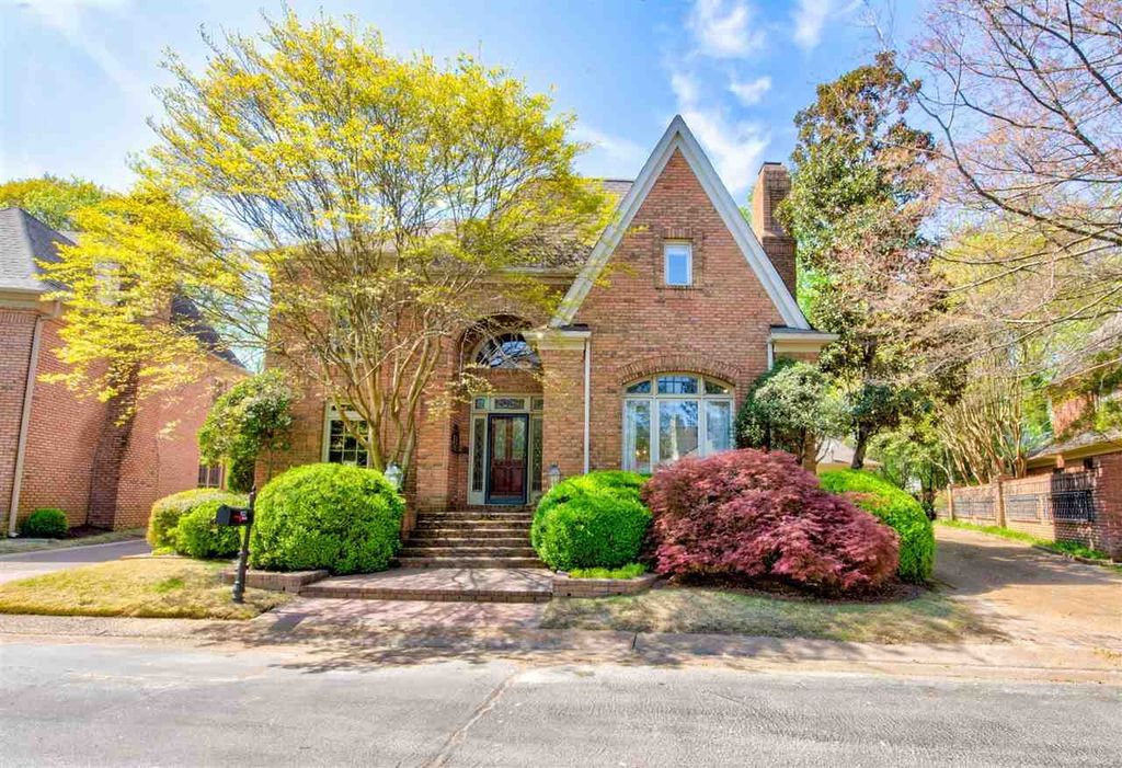 927 W Riverwalk Dr #10, Memphis, TN 38120 - See Est. Value, Schools & More