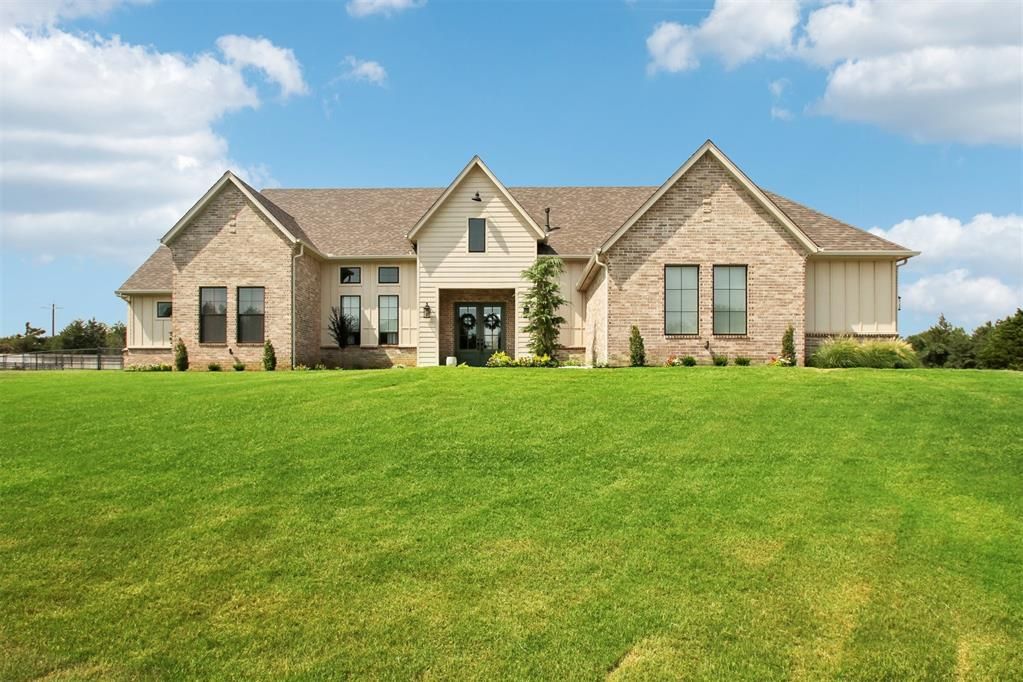 8451 Autumn Ln, Guthrie, OK 73044 - See Est. Value, Schools & More