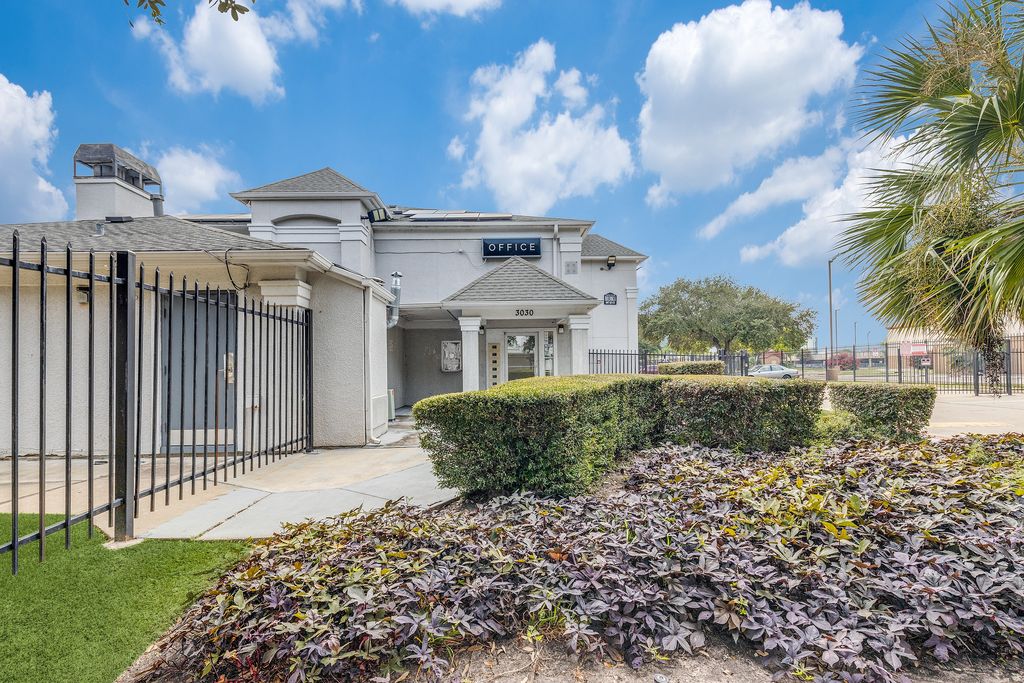 3030 W Sam Houston Pkwy S #255, Houston, TX 77042 - See Est. Value ...