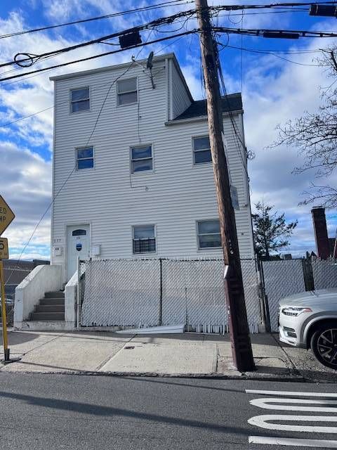 137 Locust Hill Ave, Yonkers, NY 10701 | MLS# 11231878 | Trulia