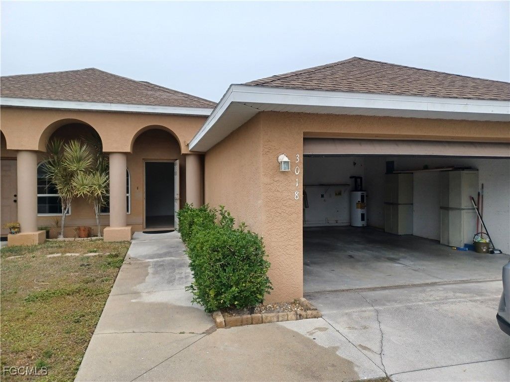 3020 SE Santa Barbara Pl, Cape Coral, FL 33904 | MLS# 2026005371 ...