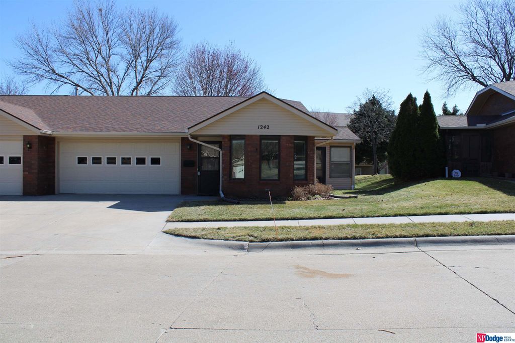 1242 Silver Ridge Rd #46, Lincoln, NE 68510 | Trulia
