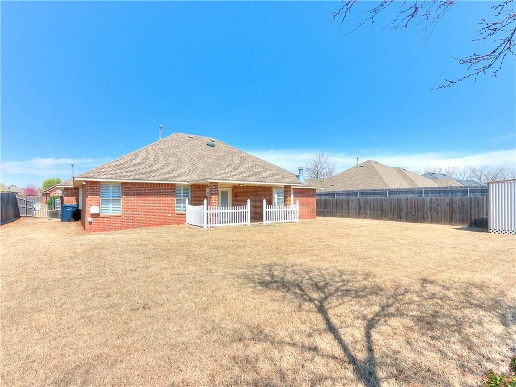 12304 SW 7th Cir, Yukon, OK 73099 | Trulia