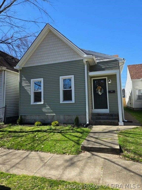 2211 E Oak Street, New Albany, IN 47150 - See Est. Value, Schools & More
