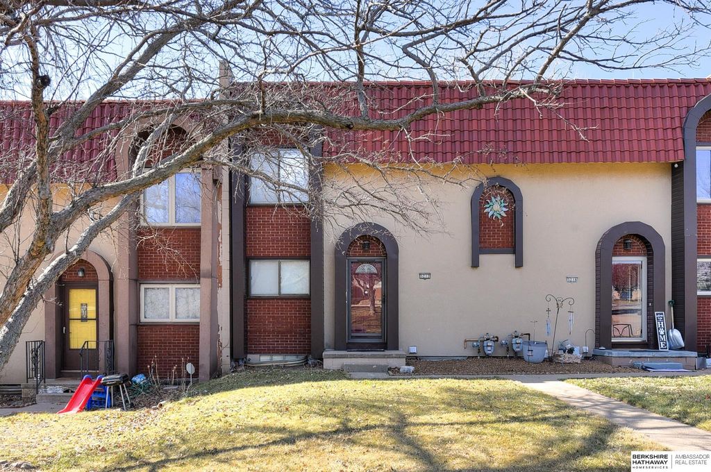 5212 N 105th St, Omaha, NE 68134 - See Est. Value, Schools & More