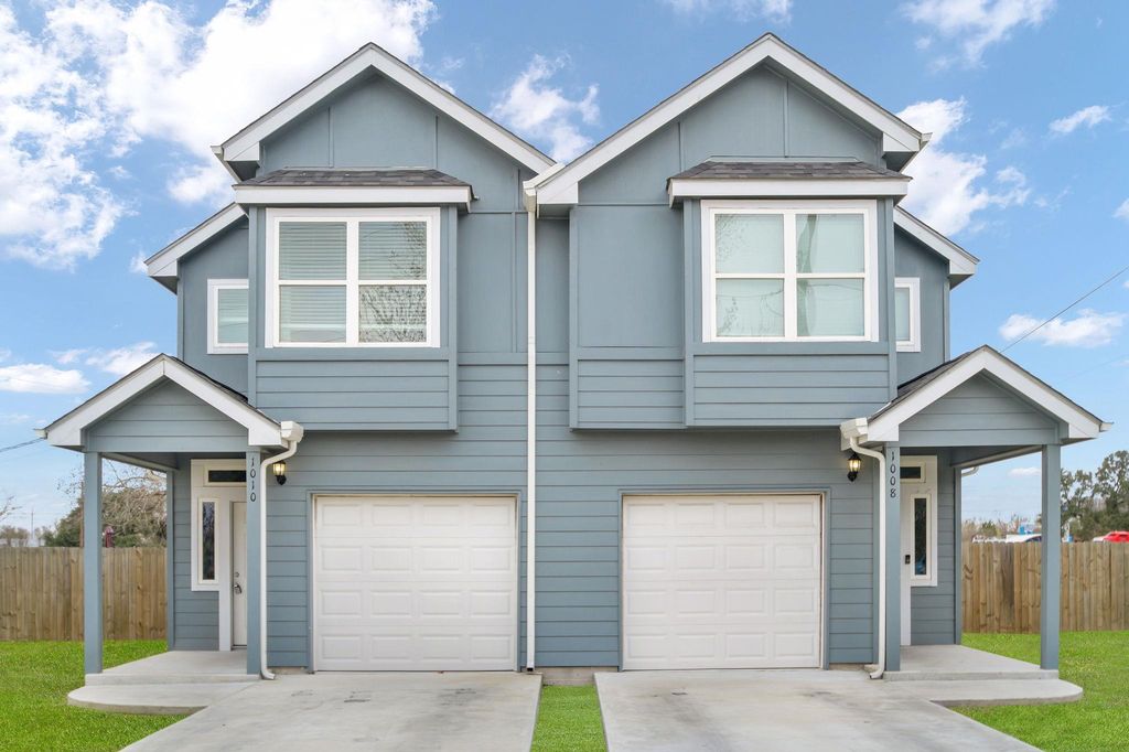 1008 E Fannin St, Luling, TX 78648 | MLS# 9645107 | Trulia