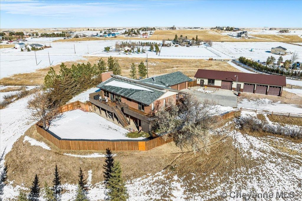 612 Utah St, Cheyenne, WY 82009 - See Est. Value, Schools & More