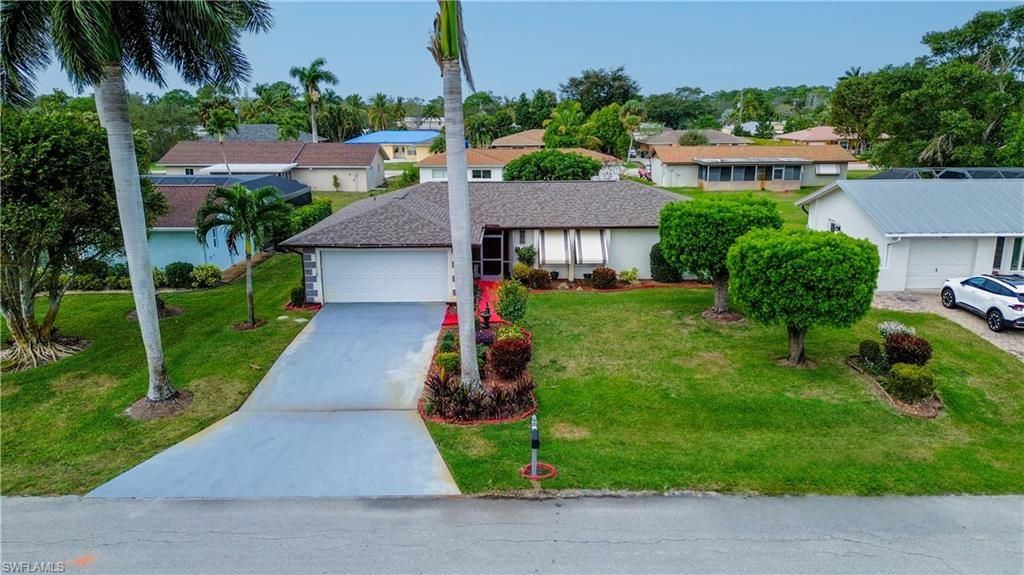 883 Roseate Dr, Naples, FL 34104 - See Est. Value, Schools & More