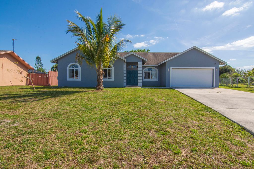 694 SW Pueblo Terrace, Port Saint Lucie, FL 34953 - See Est. Value ...