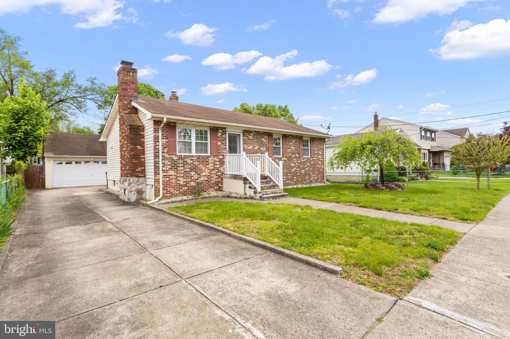 426 Harrison St, Riverside, NJ 08075 - See Est. Value, Schools & More