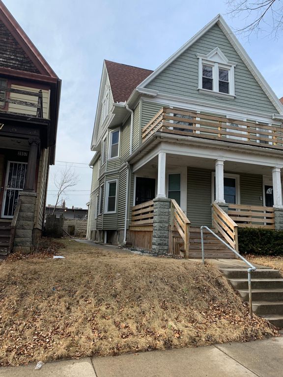 2859 N Cramer St, Milwaukee, WI 53211 - See Est. Value, Schools & More