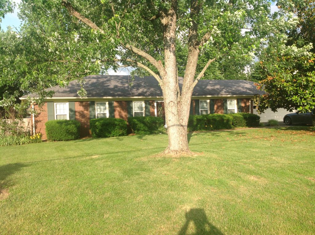 3122 Hunt Master Dr, Bowling Green, KY 42104 - See Est. Value, Schools ...