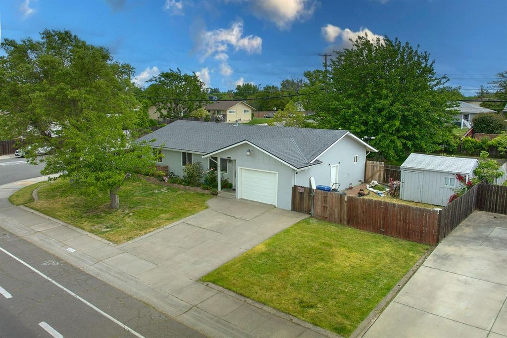 6720 Larchmont Dr, North Highlands, CA 95660 - See Est. Value, Schools ...