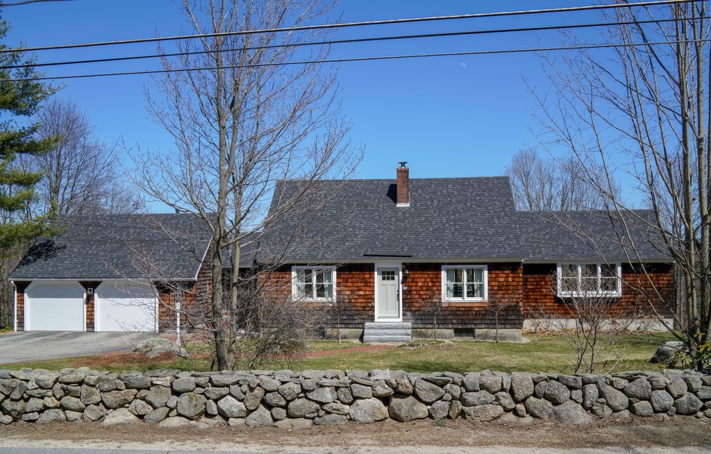 82 Peterborough Rd, Hancock, NH 03449 - See Est. Value, Schools & More