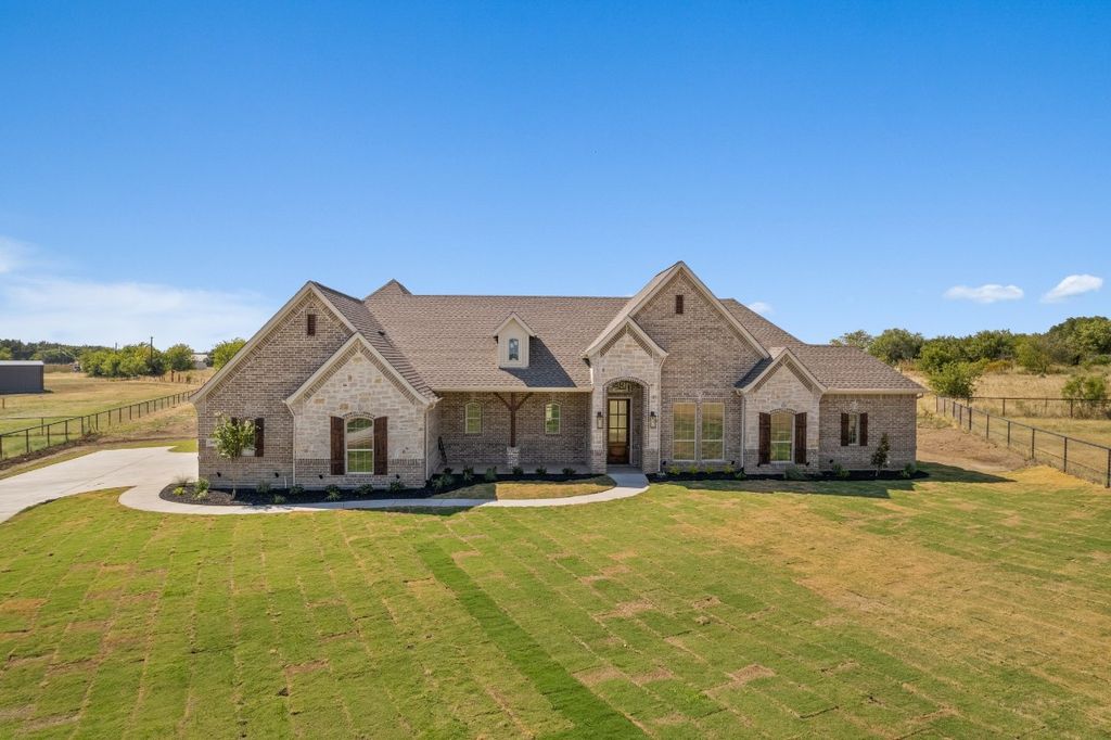 3005 Infinity Dr, Weatherford, TX 76087 - See Est. Value, Schools & More