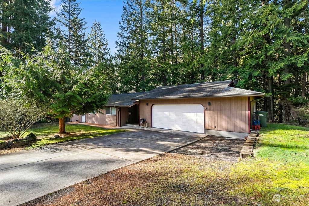 8 Topper Drive, Bellingham, WA 98229 - See Est. Value, Schools & More
