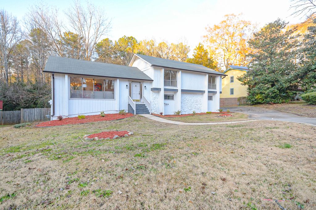 5280 Golfcrest Cir, Stone Mountain, GA 30088 - See Est. Value, Schools & More