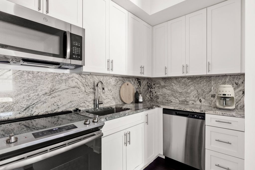 1001 Water Tower Way #1006-306, Lake Worth, FL 33462 - See Est. Value ...