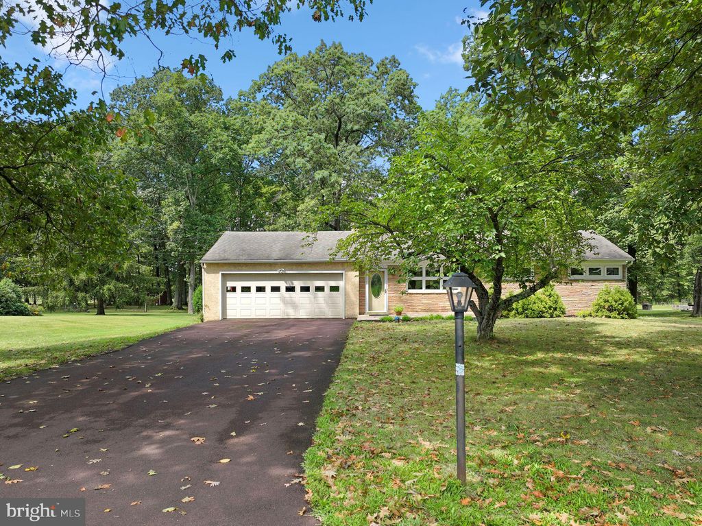 333 Schoolhouse Rd, Sellersville, PA 18960 | Trulia