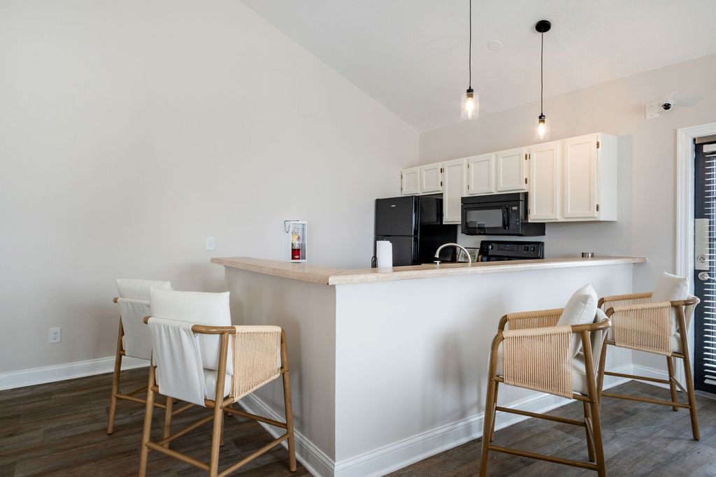 2302 E Wallen Rd #2517C, Fort Wayne, IN 46825 - See Est. Value, Schools ...